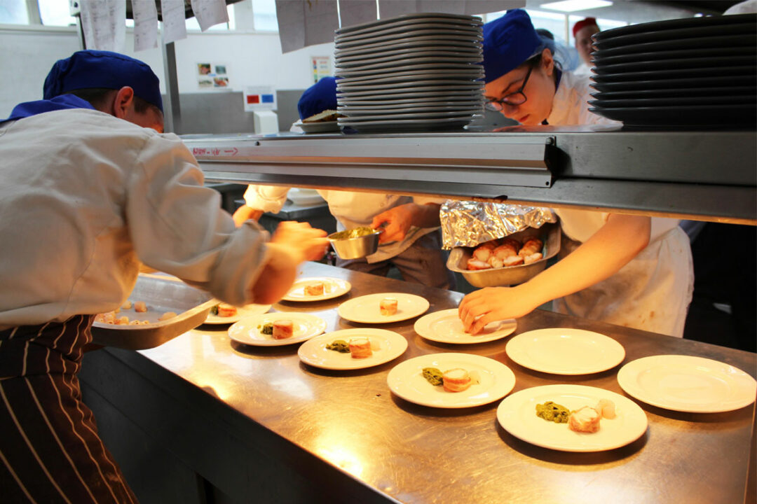 Bar & Restaurant | Brighton MET