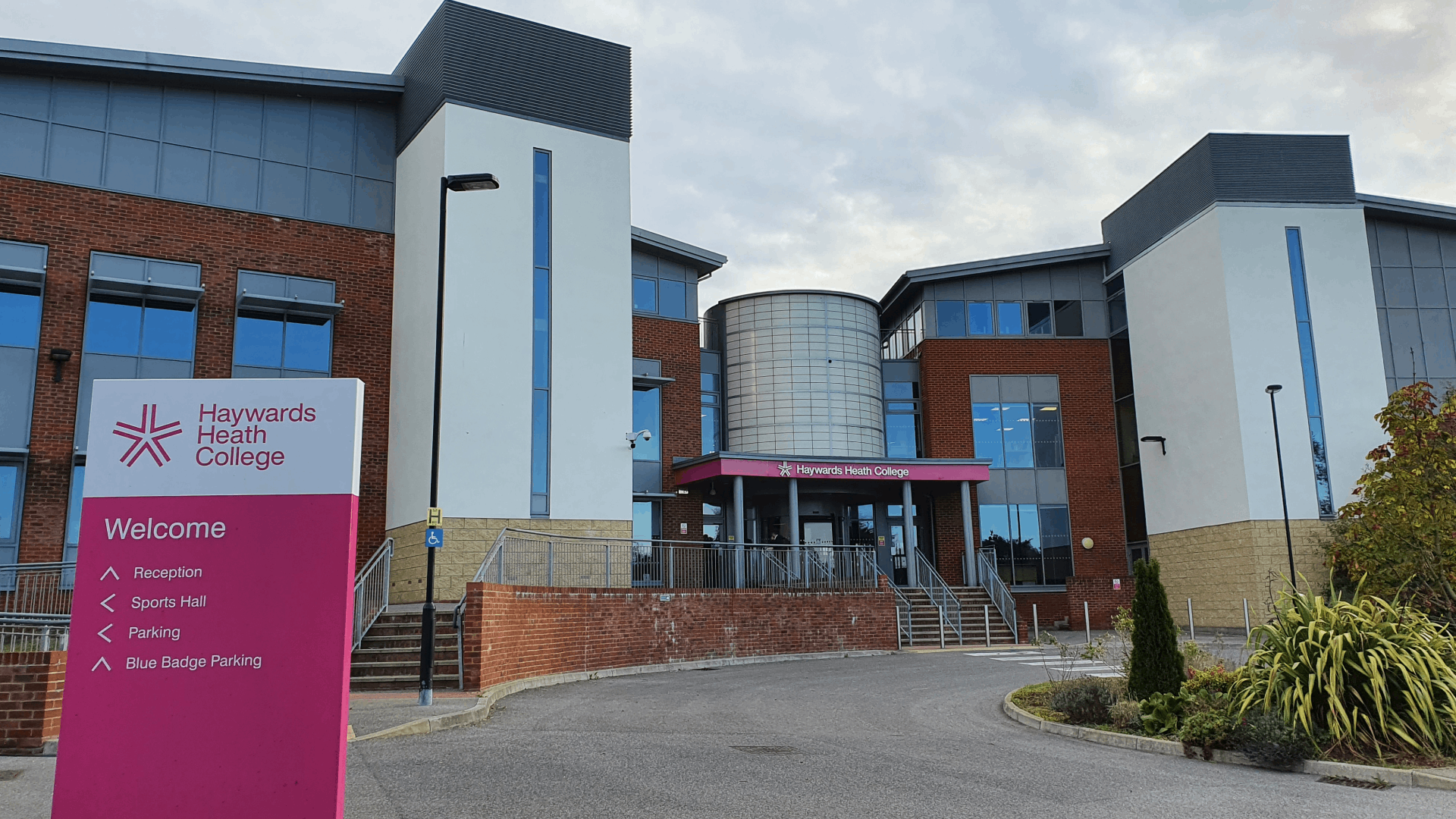 Download prospectus | Brighton MET