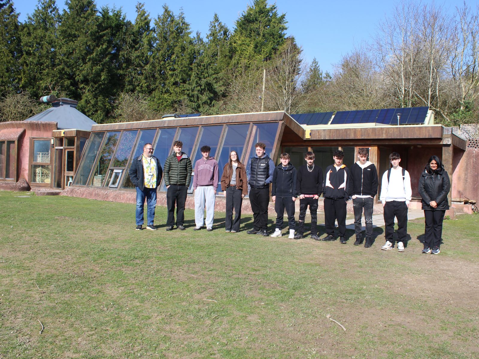 Brighton MET Students Explore the Power of Green Design at Earthship ...
